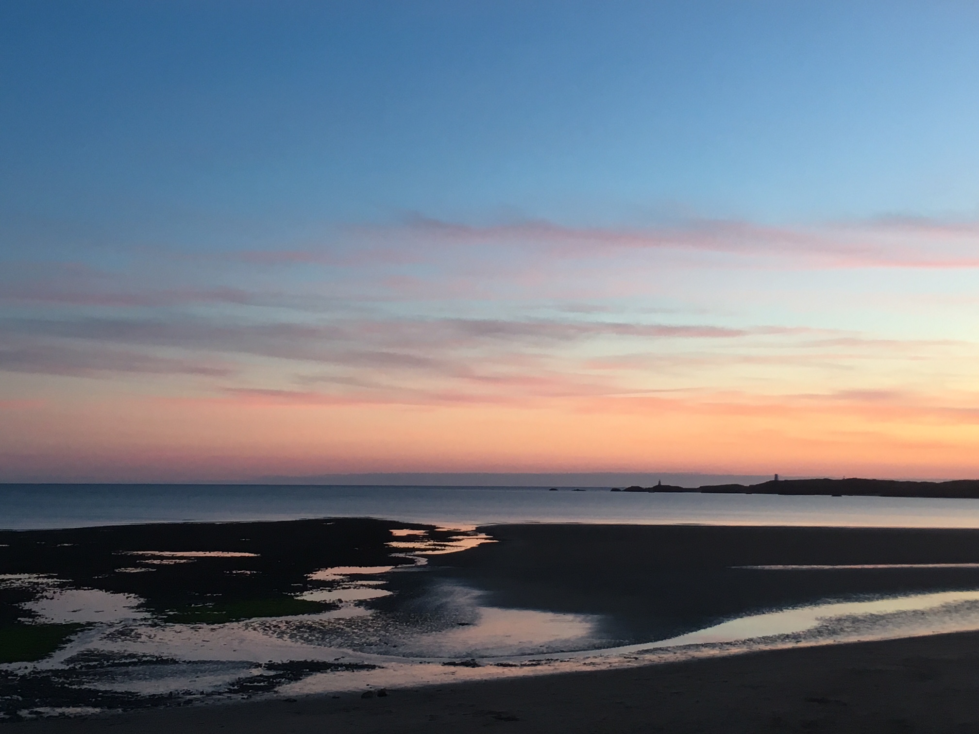 Sunset watching at Newborough beach and Llanddwyn Island, Anglesey - A ...